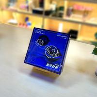 China Luxury Blue Acrylic Moon Planet Themed Mooncake Box, Creative Mid-Autumn Festival Transparent Acrylic Gift Packaging Box for sale