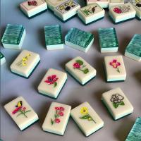 China Premium 4-Layer Acrylic American Mahjong Set — 160 Engraved Tiles, Luxury Crystal Clear Finish, Portable Game Night Gift. for sale