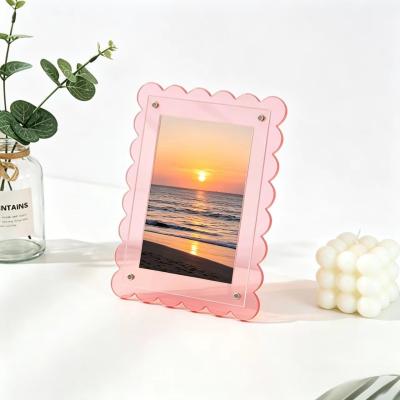 China Scalloped Edge Acrylic Magnetic Photo Frame, Fridge Magnet Picture Holder For Instax Mini Photos for sale