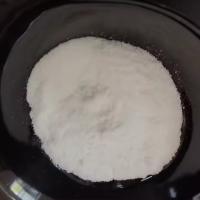 China Industrial Grade Ammonium Chloride Granules CAS 12125-02-9 with 520°C Boiling Point and 24-26% Nitrogen Content for sale