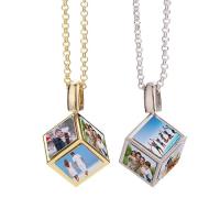 China 3D Cube Photo Frame Necklace Custom Blank Sublimation Dice Cube Memory Photo Pendant Necklace for sale