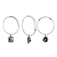 China Ladies Jewelry Bracelets Various Shapes Sublimation Blank Metal Bracelets for sale