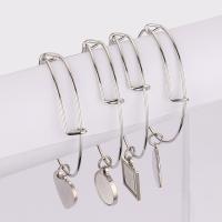 China Ladies Jewelry Bracelets Various Shapes Sublimation Blank Metal Bracelets for sale