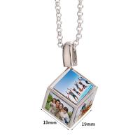China Custom Photo Necklace Gold Silver Sublimation Dice Pendant Necklace for sale