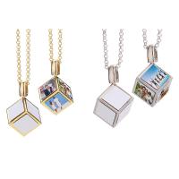China Custom Photo Necklace Gold Silver Sublimation Dice Pendant Necklace for sale