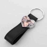 China Custom Leather Strap Sublimation Key Chain DIY Printing Photo Metal Keychain Gift for sale