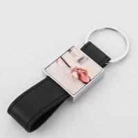 China Custom Leather Strap Sublimation Key Chain DIY Printing Photo Metal Keychain Gift for sale