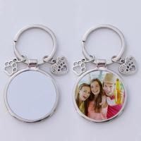 China Promotional Birthday Gift Keychain Round Metal Pendant Keychain Unique Sublimation Blank Photo Keychain for sale