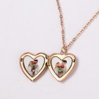 China Valentine's Day Stainless Steel Jewelry Memory Picture Love Heart Locket Pendant Sublimation Photo Locket Necklace for sale