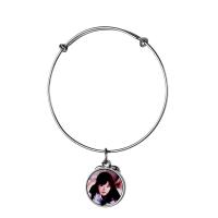 China Ladies Jewelry Bracelets Various Shapes Sublimation Blank Metal Bracelets for sale