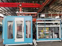 China 2 Head 5L PE Jar Blow Moulding Machine  Fully Automatic Blowing for sale