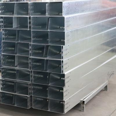 China Streamline Powder Coated Perforated Cable Tray / Painted Non Ferrous Cable Tray Anti Slip Surface for sale