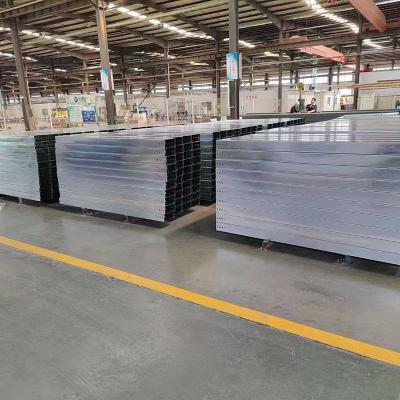 China Wall Mounted Or Floor Mounted Galvanized Cable Tray Thickness 1.0mm-2.5mm Accessories Cover for sale