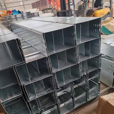 China Galvanized Perforated Cable Tray - High Strength, Light Weight for Industrial Use for sale
