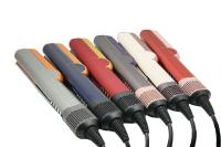 China Temperature Range 120°C 230°C Flat Iron Hair Straightener Suitable All Hair Types Professional Hair Styling Equipment for sale