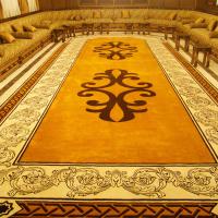 China Customizable Abstract Pattern Hotel Room Carpet Wall to Wall Carpets Handmade Tufted Rugs for sale
