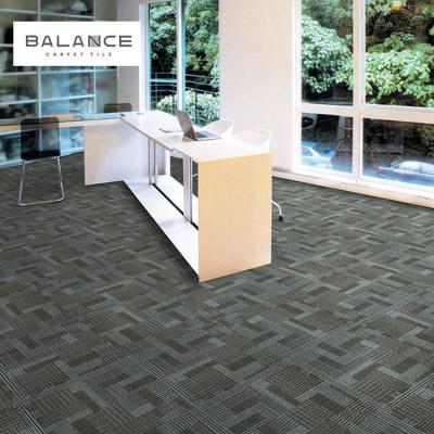 China Upgrade Your Flooring with 50X50 PP Carpet Tiles Featuring 528g/sqm Pile Weight for sale