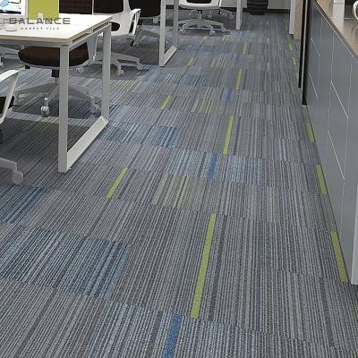 China Commercial Room Modern Style 600x600 Square PVC Carpet Tiles with Machine Made Design for sale