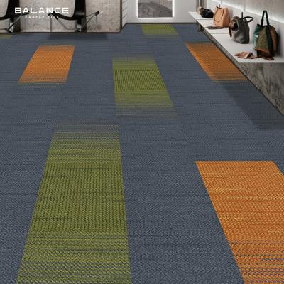 China 50x50 Nylon Carpet Tiles for Commercial Office Hotel Hallway Total Weight 4400g/sqm for sale