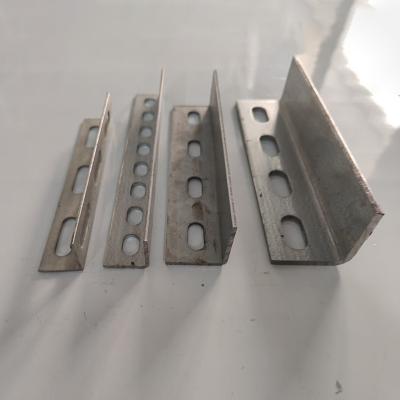 China Anti Corrosion Fire Resistant Punched Angle Iron For Construction for sale