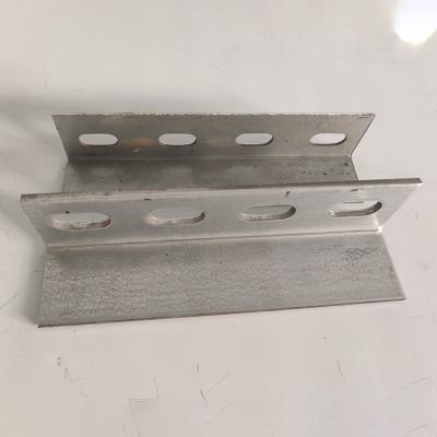 China Construction Punched Angle Iron Hot Rolled Cold Rolled Durable for sale