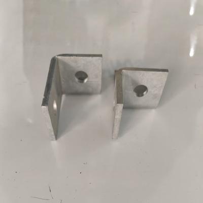 China Carbon Steel L Bracket & Flat Unistrut Channel Connectors For 41x41mm Strut Channel System for sale