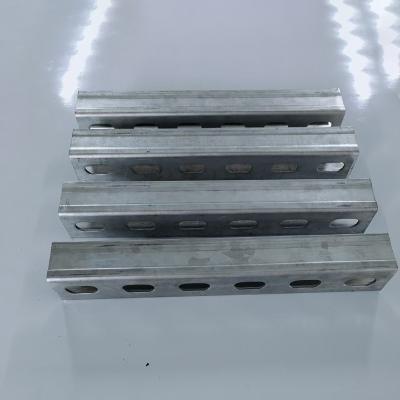 China Silver Zinc Corner C Channel 41x41 Purlin Lightweight For Civil Construction And Home Improvement for sale