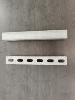 China 41x41 Pre Galvanized Reinforced C Strut Unistrut Channels Square Corner Seismic Bracket for sale