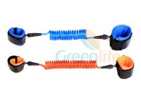 China Adjustable PU Coil Child Safety Harness Wrist Band 1.5m Anti Lost for Kids 1-8 Years for sale