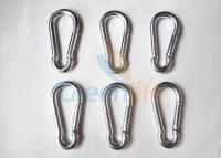 China Iron Material Galvanized Snap Hook Carabiner Safety Silver Nickle Plating for sale