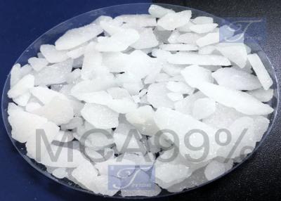 China Industrial Flake Monochloroacetic Acid 99% with good quality for sale