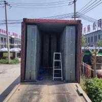 China Hardware Cloth Iron Galvanised Weld Mesh Fence Panels Rectangle Hole 4mm for sale