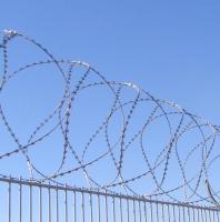 China Barbed Concertina Fencing Wire Razor Wire for sale