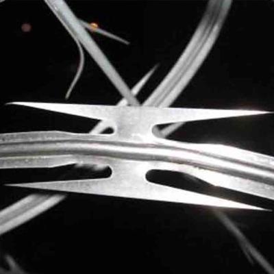 China PVC Coated Stainless Steel Concertina Razor Wire Bto-22 Cbt-65 Galvanized High Security for sale