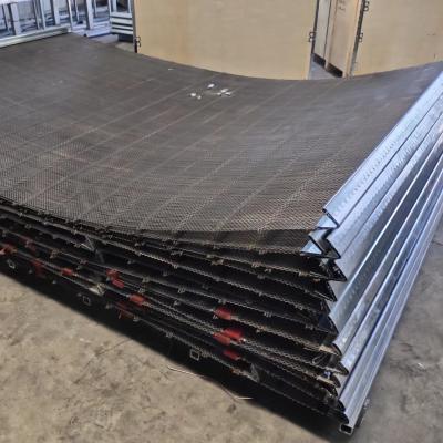 China 304 Stainless Steel Crimped Wire Mesh For Animal Cage Or Vibrating Screen for sale