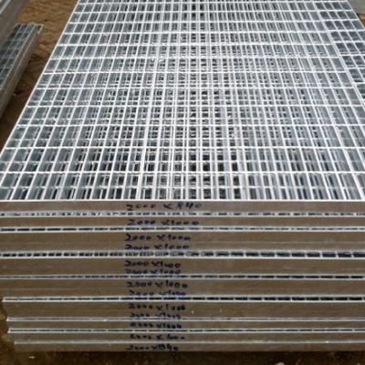 China Earthquake Resistant 30*5 32*5 32*3 Galvanized Steel Grating Supplier for sale