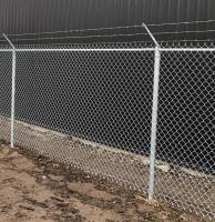 China Galvanized Chain Link Fence Diamond Shape Wire Mesh Fence for sale
