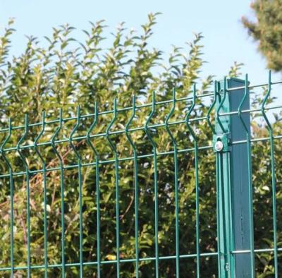 China PVC Coated 50*200mm Mesh 3D Curved Welded Wire Mesh Fence with Peach Post for sale