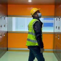 China GCC Cargo Clean Room Air Shower with PVC Shutter Door and Photoelectric Sensor for Labs for sale