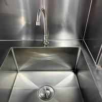 China SUS304 Laboratory Cleaning Sink with Overhead Cabinets for Hospitals, Pathology Labs and Cleanrooms for sale