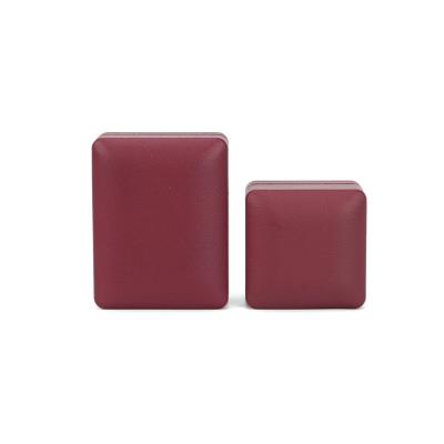 China Custom Silk Screen Print LED Jewelry Box 6.5×6.5×4.5cm and 7×9×4cm Leather Display Case with Integrated Lighting for sale