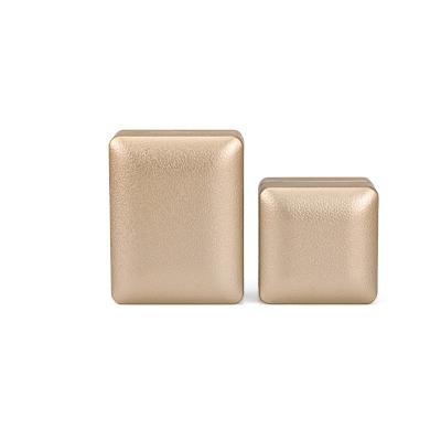 China Hanhong Gold Leather LED Ring Box 6.5×6.5×4.5cm and 7×9×4cm with Silk Screen Print and Lighting for sale