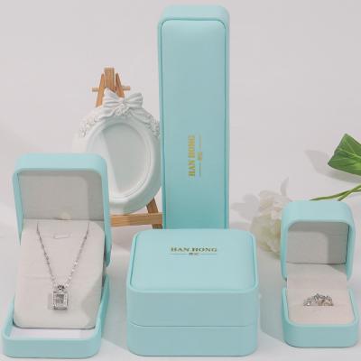 China Custom Soft Touch Faux Leather Jewelry Box Luxury Organizer with Logo 300000 Pieces Monthly Supply for sale