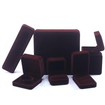 China Custom Brown Velvet Jewelry Box with Multi-Compartment Design and Magnetic Closure - Available in Multiple Sizes for sale