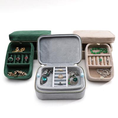 China Custom Wedding Velvet Travel Ring Box with 300,000 Monthly Capacity - OEM Jewelry Storage for Han Hong Couple Necklace for sale