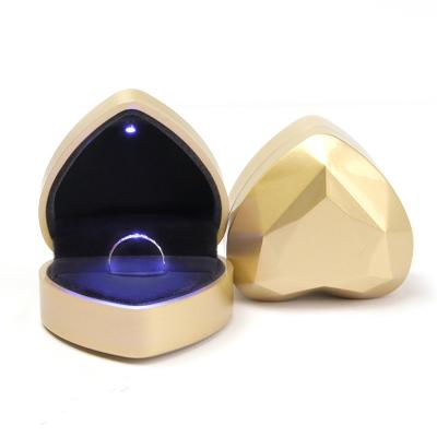 China Custom LED Heart Shaped Gold Jewelry Box with Silk Screen Logo 20cm for sale