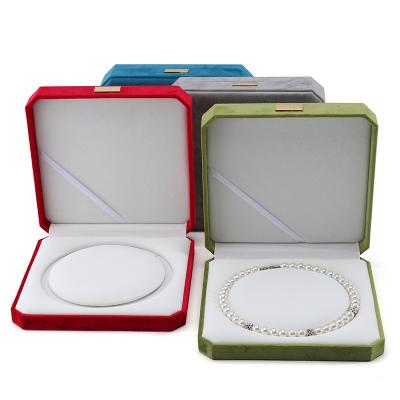 China Custom Velvet Pearl Metal Display Stand for Small Jewelry Safe Box 5-7 Day Sample for sale