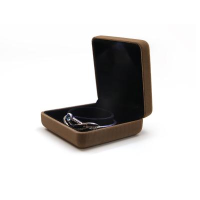 China Luxury Velvet Jewelry Box with Metal Frame for Bracelet Necklace Ring Storage for sale