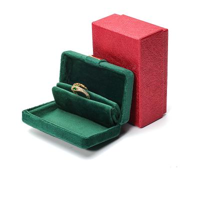 China Velvet Hanhong Custom Logo Green Jewelry Box for Earrings Bracelet Necklace Ring 20x15x10cm for sale