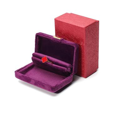 China Custom Logo Luxury Purple Velvet Jewelry Box for Earrings Bracelet Necklace Ring 20x15x10 cm for sale